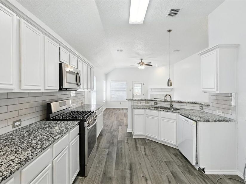 8149 Keechi Creek Court , Fort Worth, Texas 76137 - For Sale