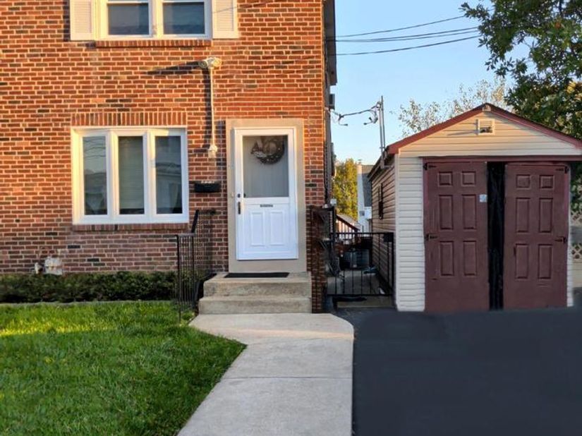 424 Broomall Street, Folsom, PA 19033 - For Sale