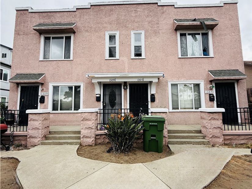 1307 W Martin Luther King Jr Boulevard, Los Angeles, CA 90037 - For Sale