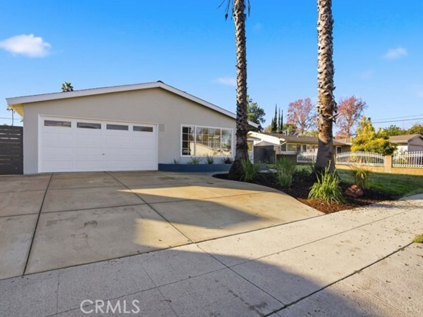 20630 Chase Street, Winnetka (los Angeles), CA 91306 - For Sale