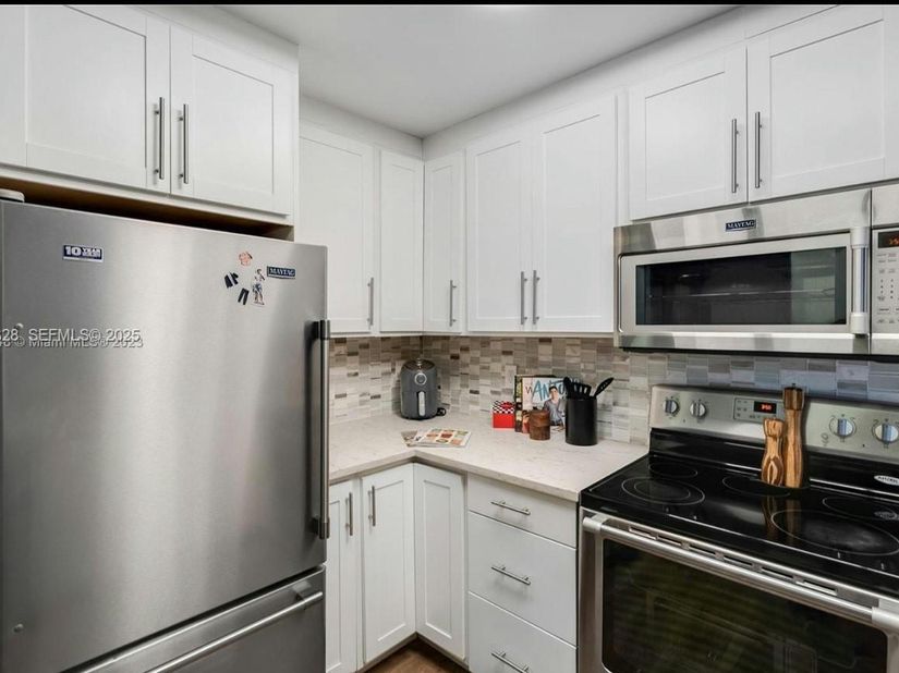 7173 Orange Dr 214B, Davie, FL 33314 - For Sale